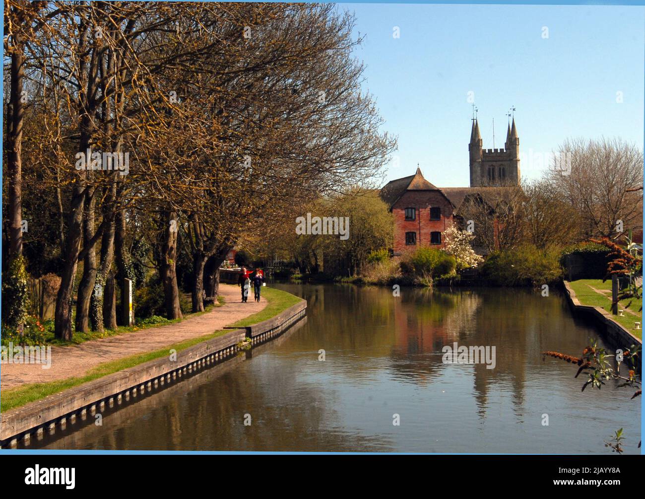 THE RIVER KENNET AT NEWBURY BERKSHIRE PIC MIKE WALKER 2010 Stock Photo ...