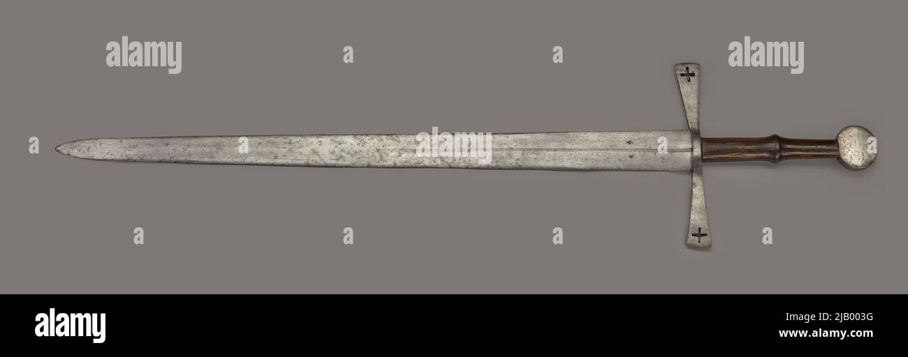 Two handed sword hi-res stock photography and images - Alamy