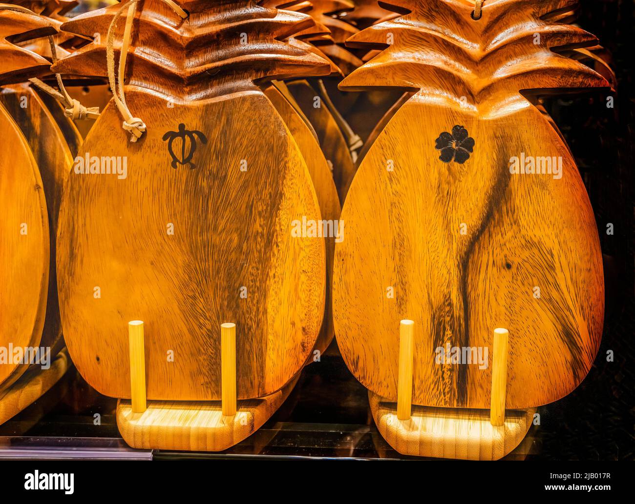 Hawaiian Wooden Pineapple Trivet Serving Board Waikiki Honolulu Hawaii ...