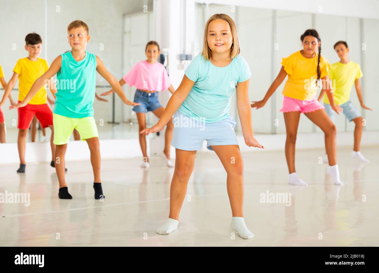 Rhythmic repetition hi-res stock photography and images - Alamy