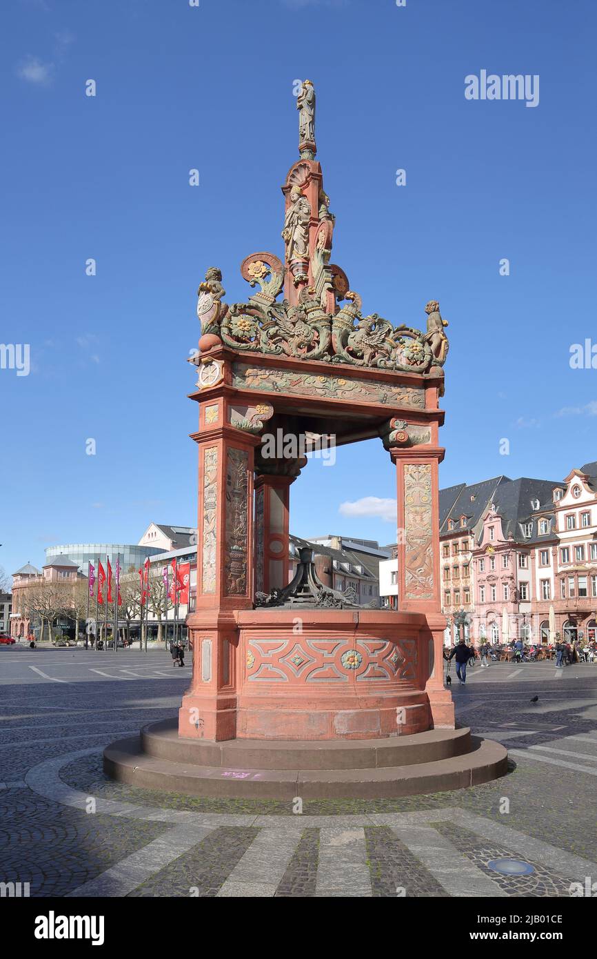 Renaissance fountain on the market square in Mainz, Rhineland ...