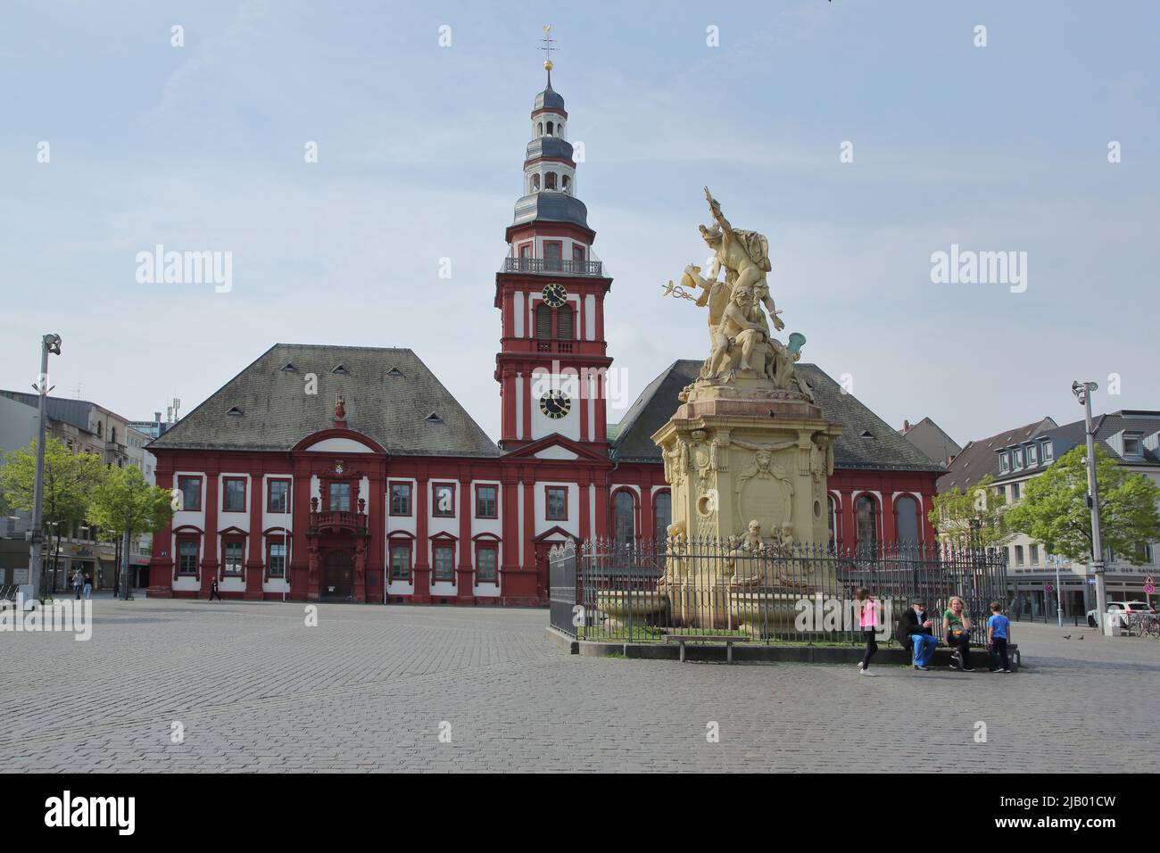 Market square with fountains and town hall hi-res stock photography and ...