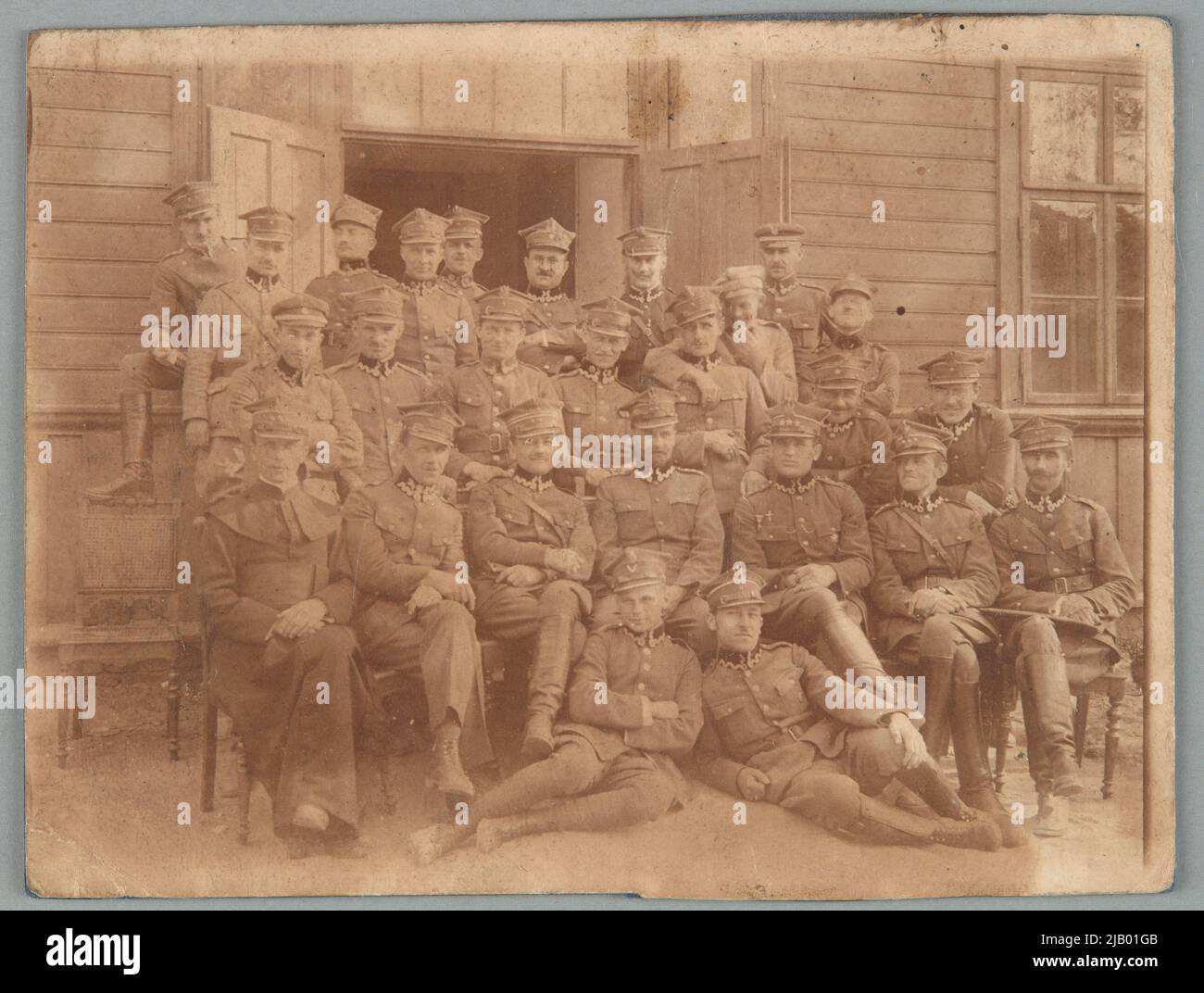 Military pose hi-res stock photography and images - Alamy