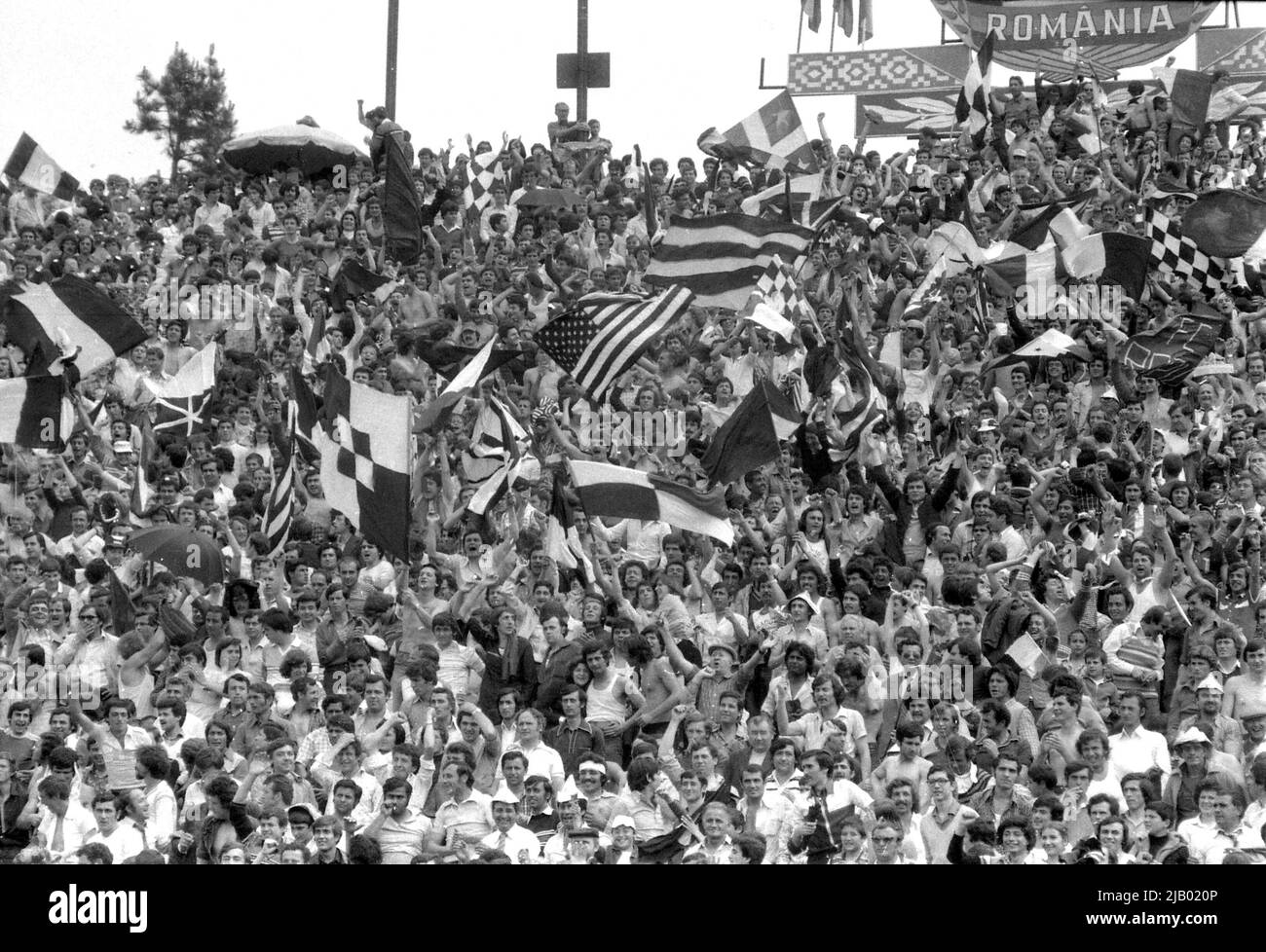Crowd cheering Black and White Stock Photos & Images - Alamy