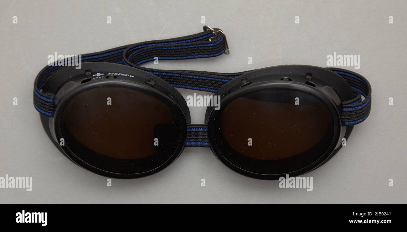 Mountain glasses of the Alpine branches of the Swiss army Factory ...