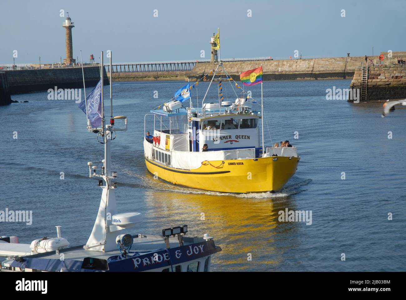The Summer Queen, Tourist boat arriving to Whitby, North Yorkshire ...