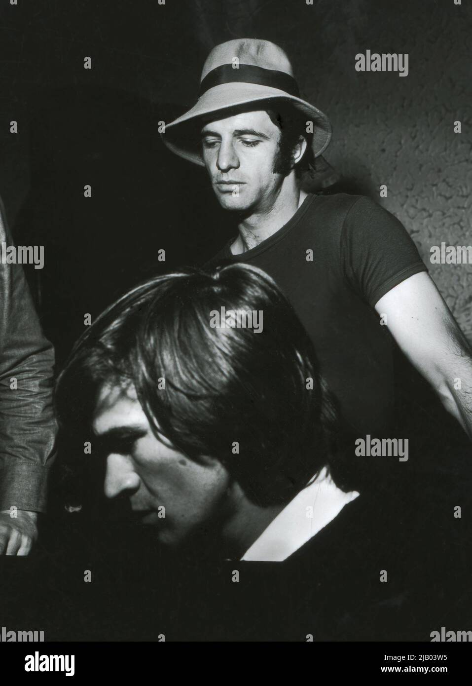 Romanian boxer Constantin Niculescu (standing) & actor Dan Nutu Stock ...