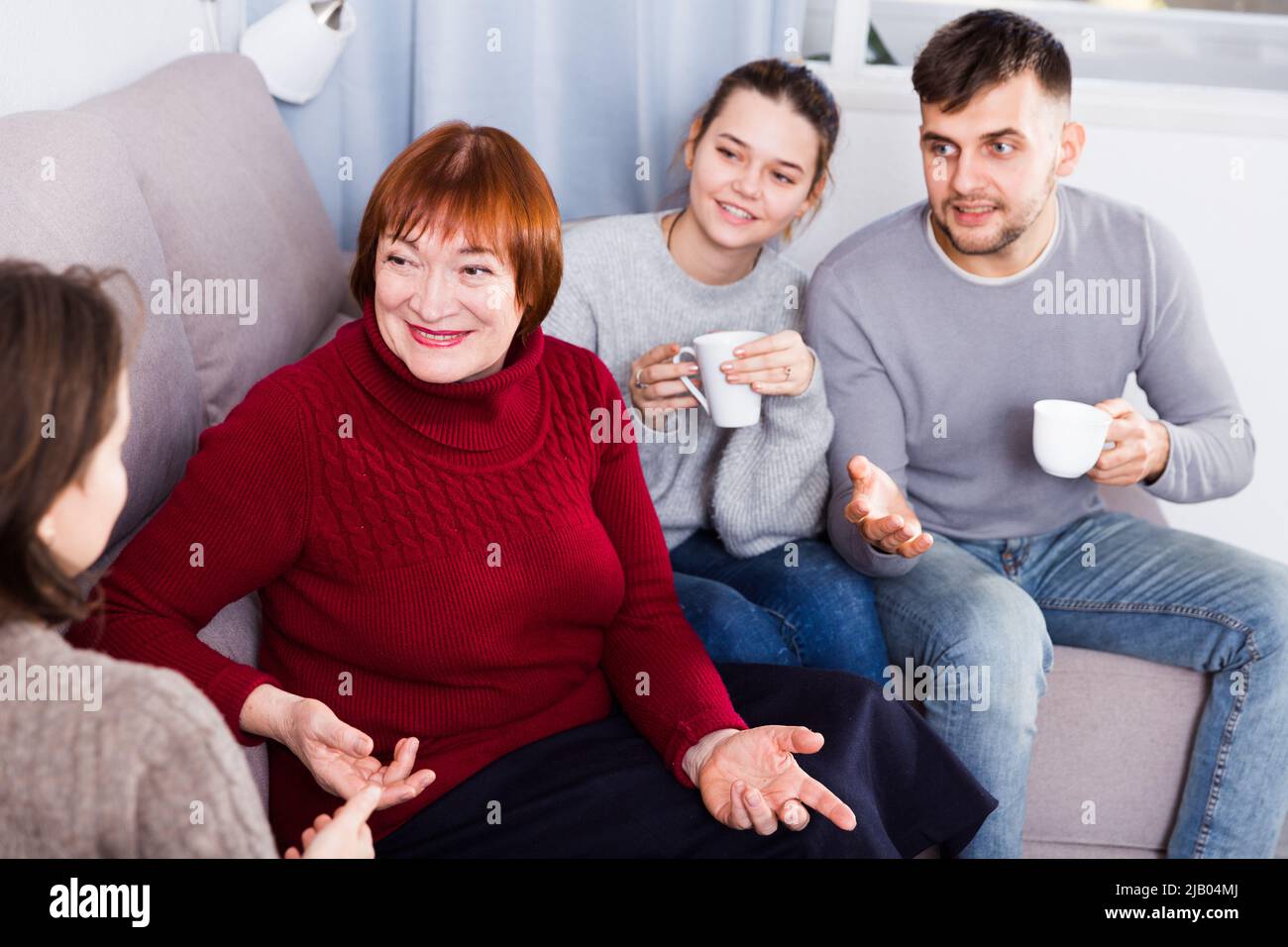 Relatives meeting hi-res stock photography and images - Alamy