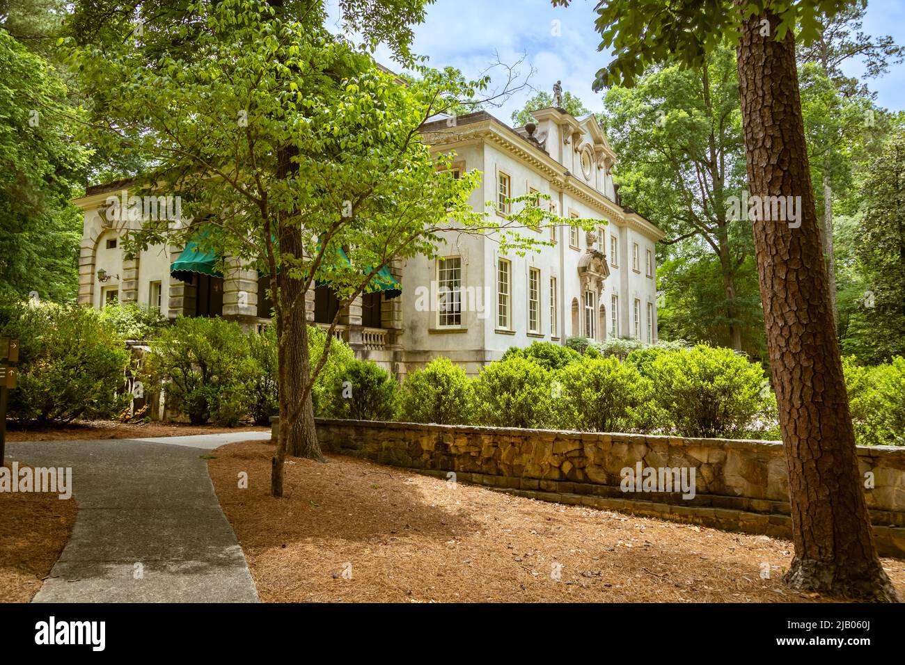 Atlanta history center swan house hi-res stock photography and images ...