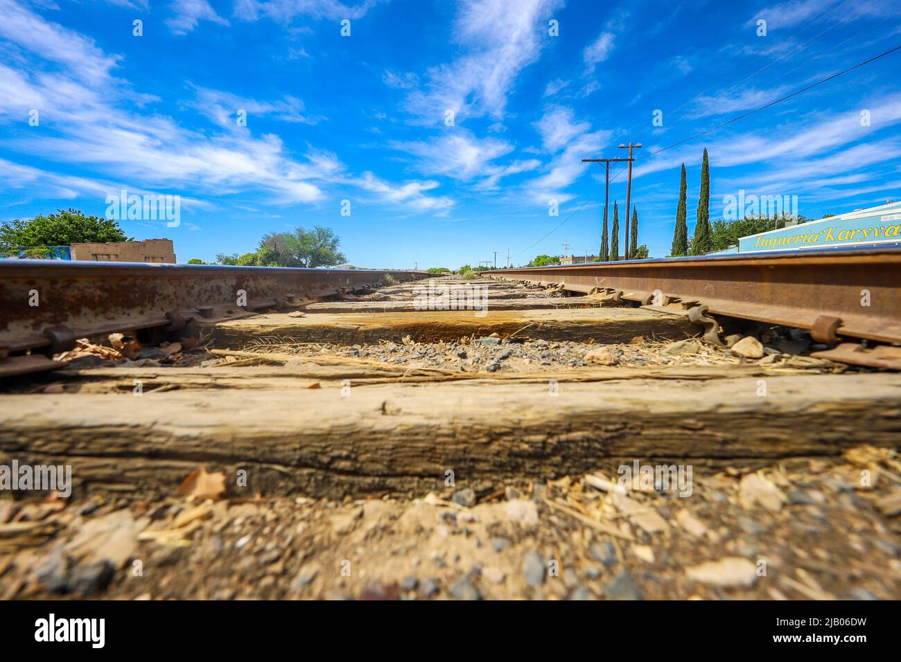 Tren cruces hi-res stock photography and images - Alamy