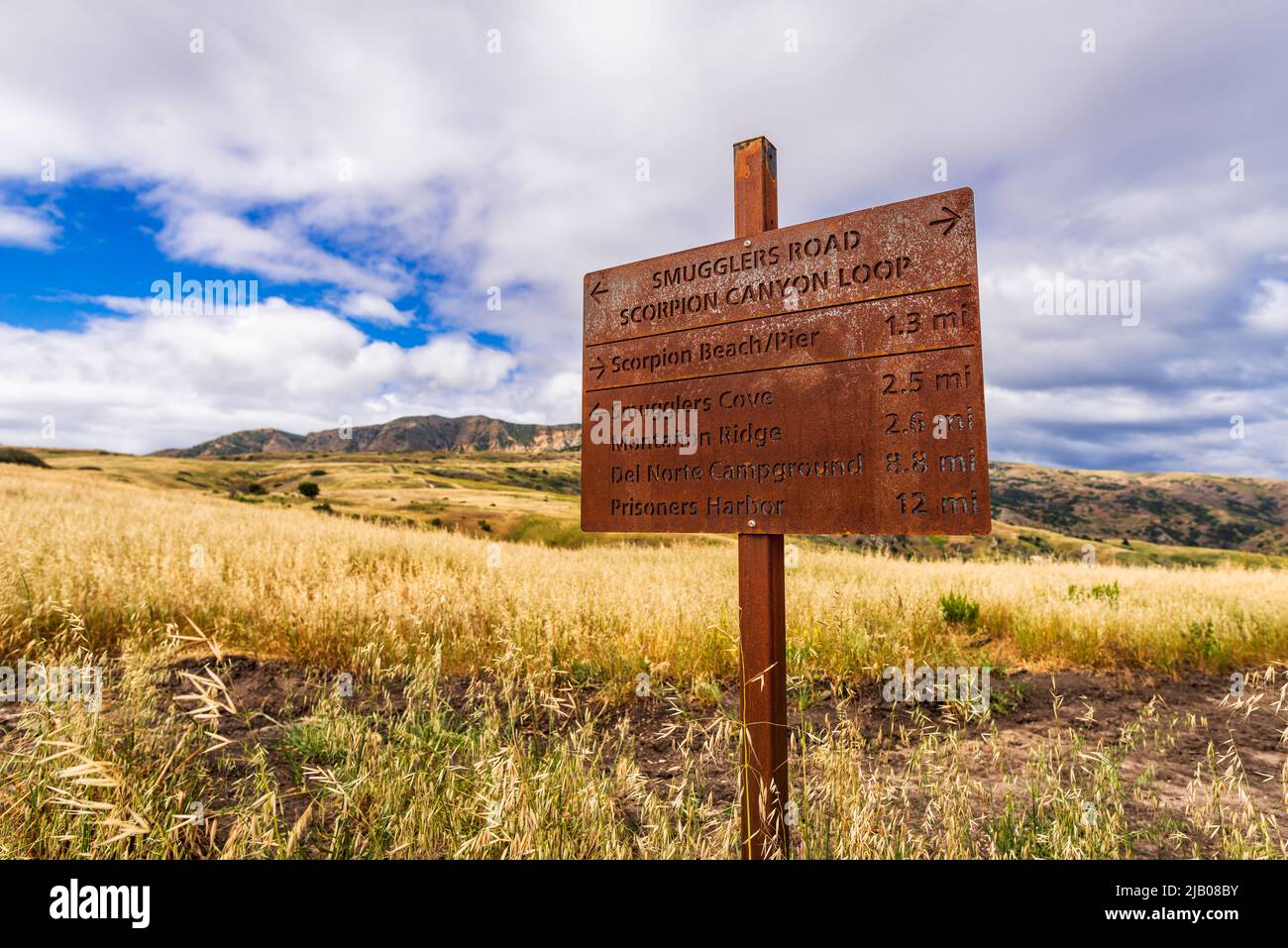 Trail sign on the Smugglers Cove Trail under Montanon Ridge, Santa Cruz ...