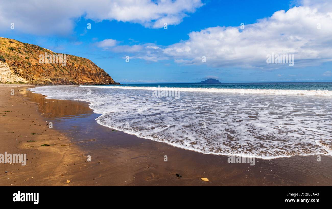 Smugglers Cove, Santa Cruz Island, Channel Islands National Park ...