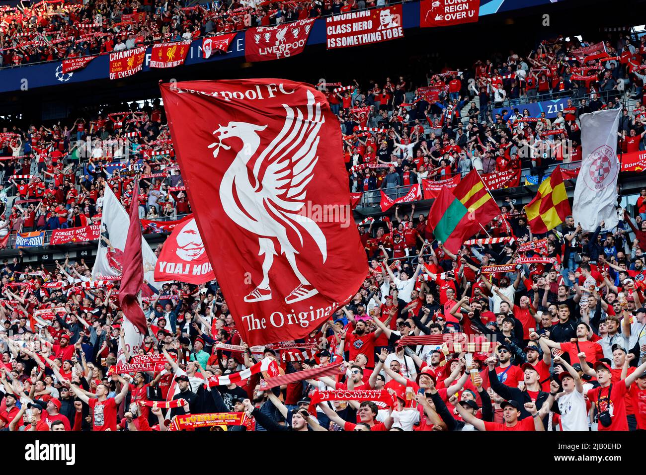Liverpool fans stade de france hi-res stock photography and images - Alamy