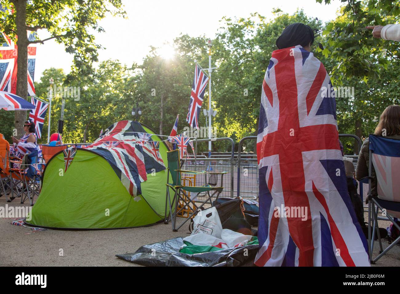 Royal family fan hi-res stock photography and images - Alamy
