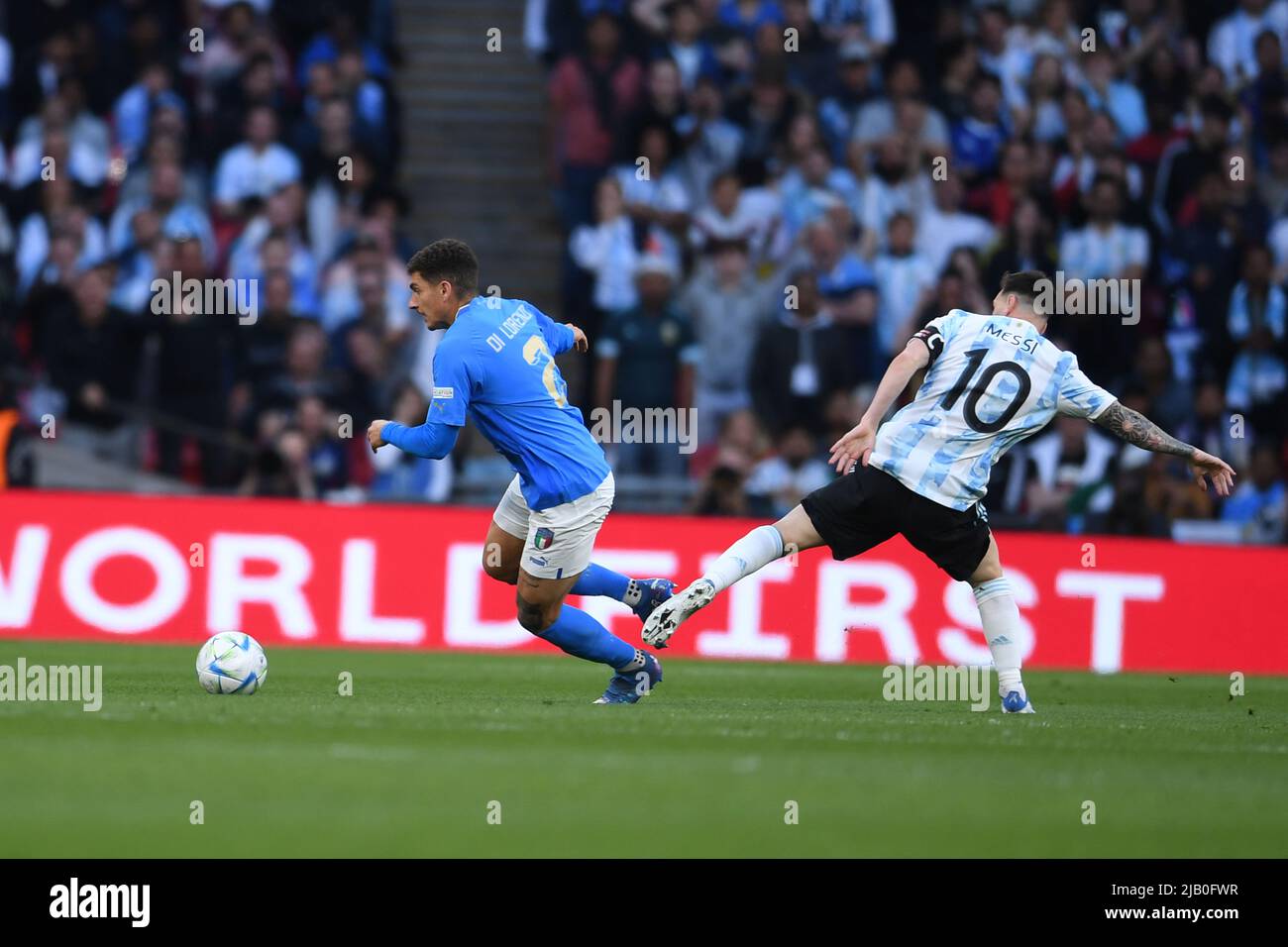 Giovanni Di Lorenzo (Italy)Lionel Messi (Argentina) during the Uefa ...
