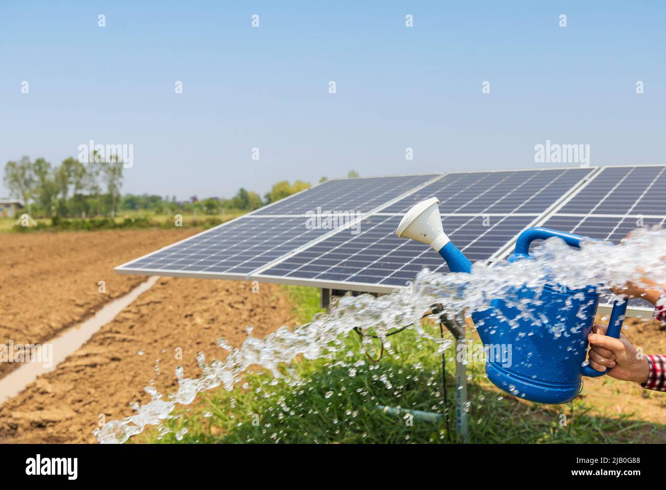 Groundwater pumps hi-res stock photography and images - Alamy