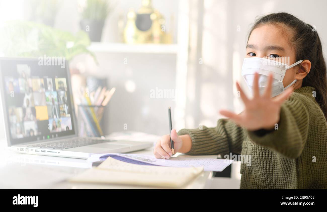 home school on quarantine. Home Education to avoid virus disease ...