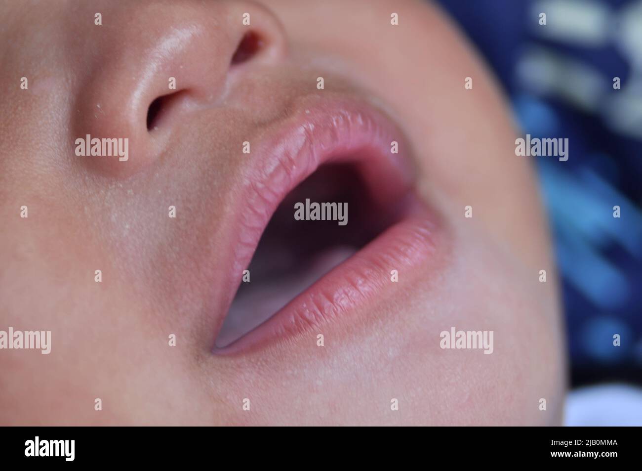 Asia child scream hi-res stock photography and images - Alamy