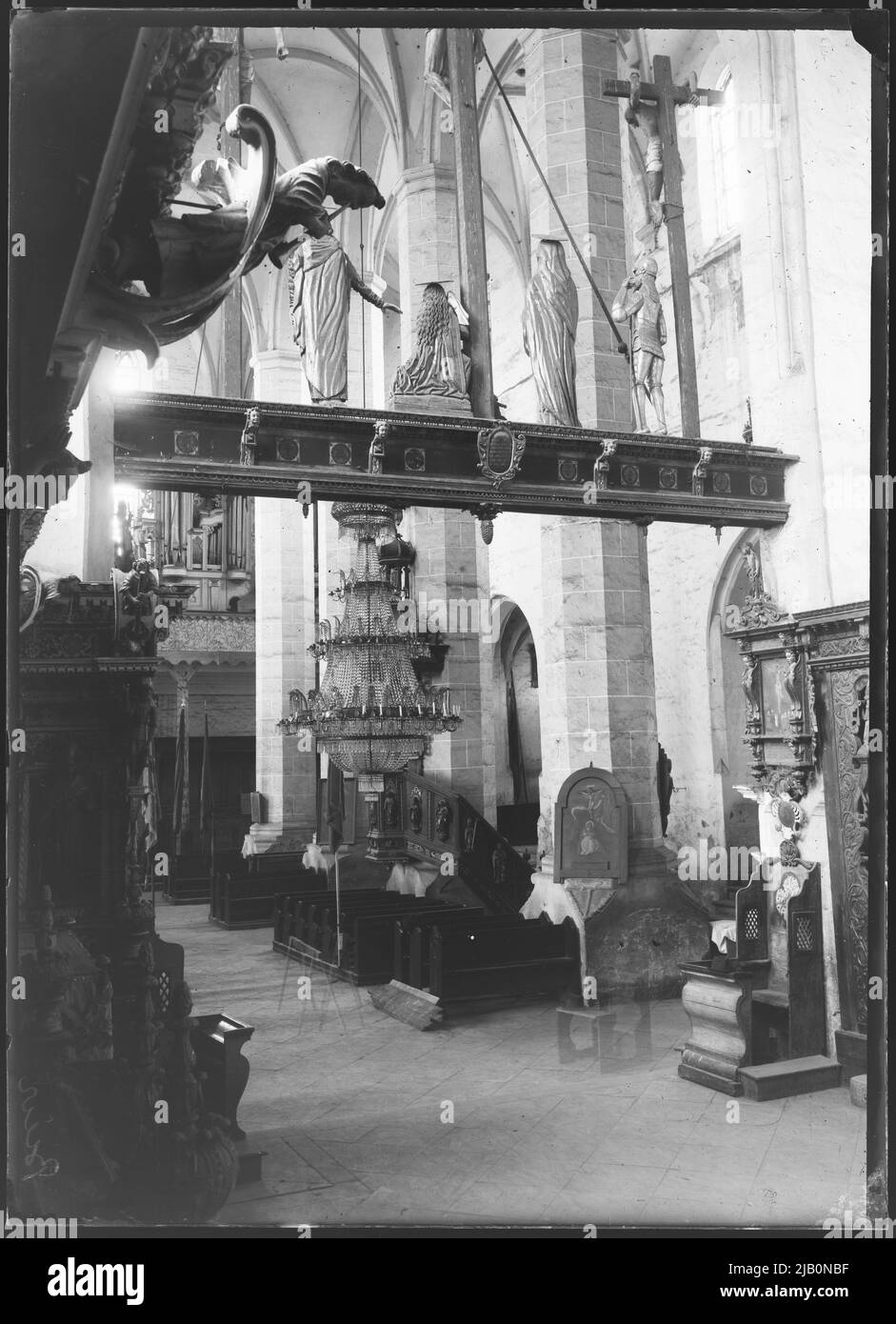 Parish church chancel Black and White Stock Photos & Images - Alamy