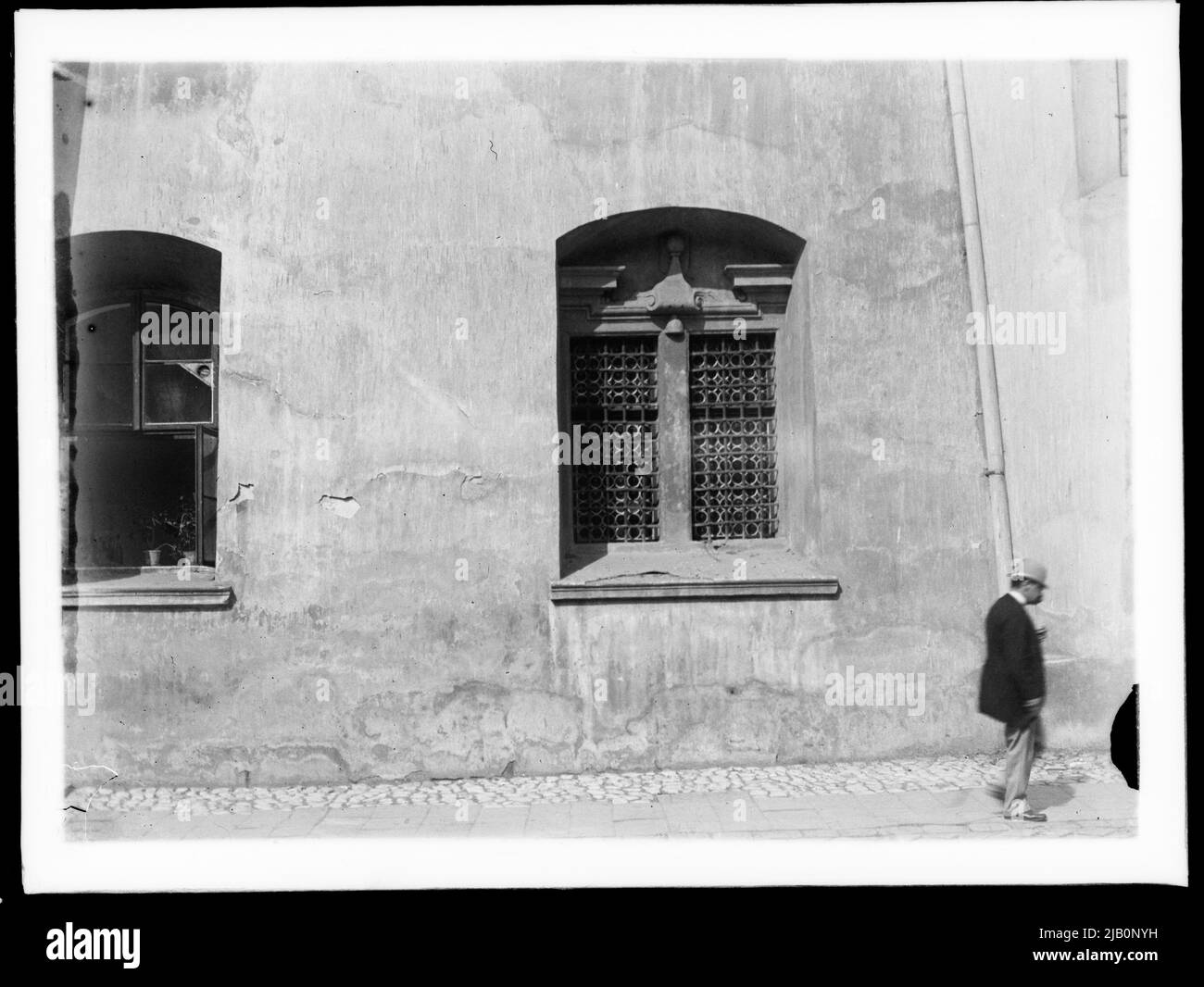 Ornate architectural features Black and White Stock Photos & Images - Alamy