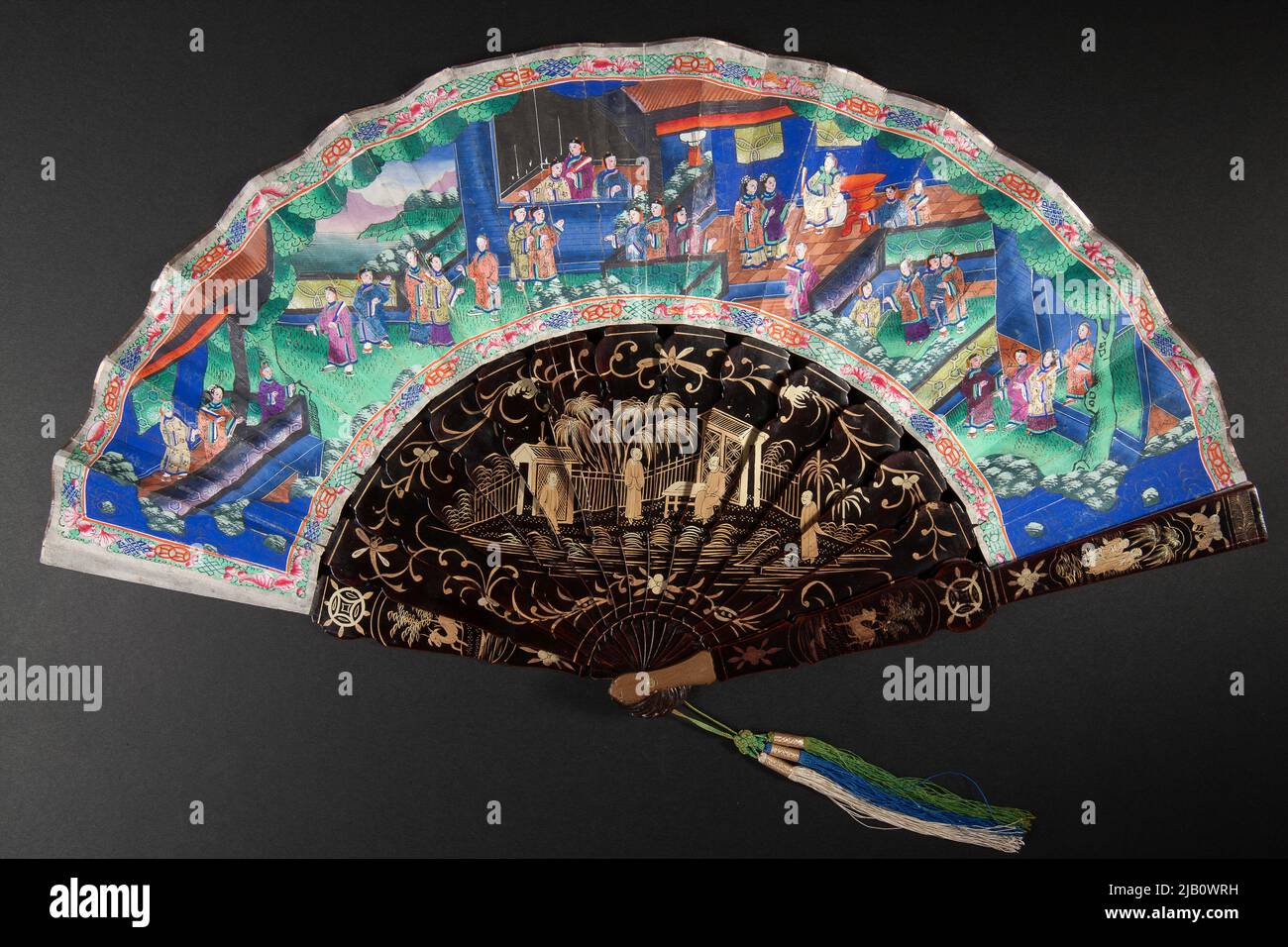 Figural decoration hi-res stock photography and images - Alamy