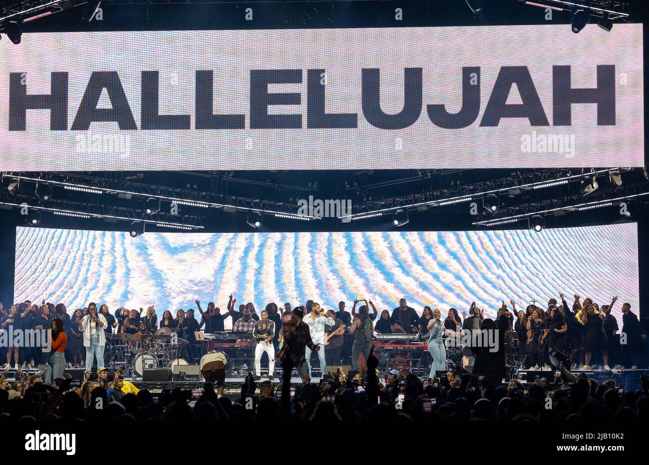 MIAMI, FL-JUNE 1: Members of Maverick City Music perform during the ...