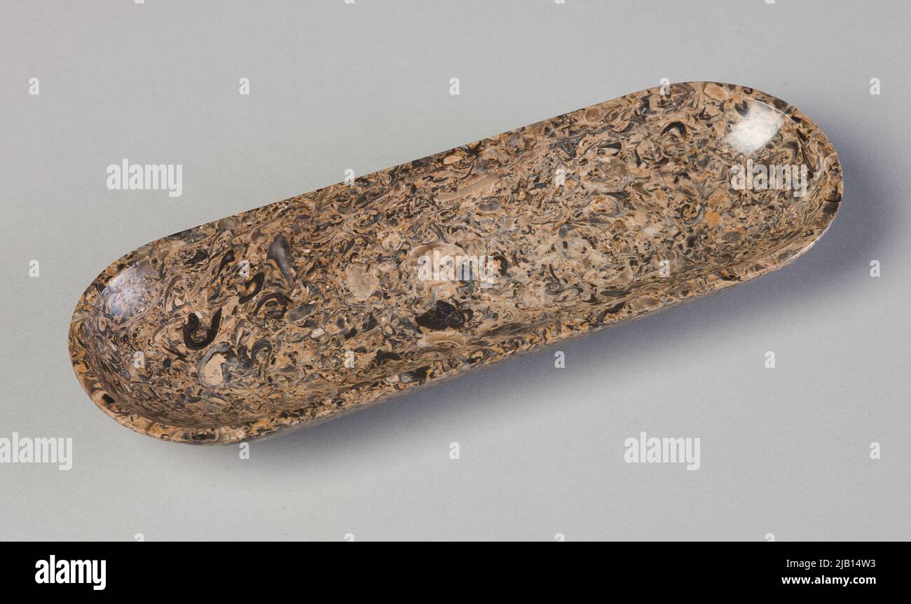 Writing utensils hi-res stock photography and images - Alamy