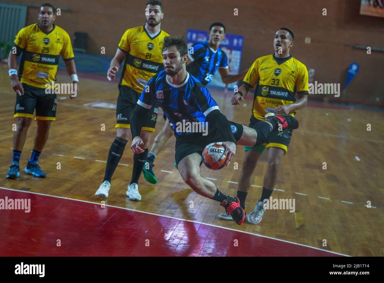 Pelota de handball hi-res stock photography and images - Alamy