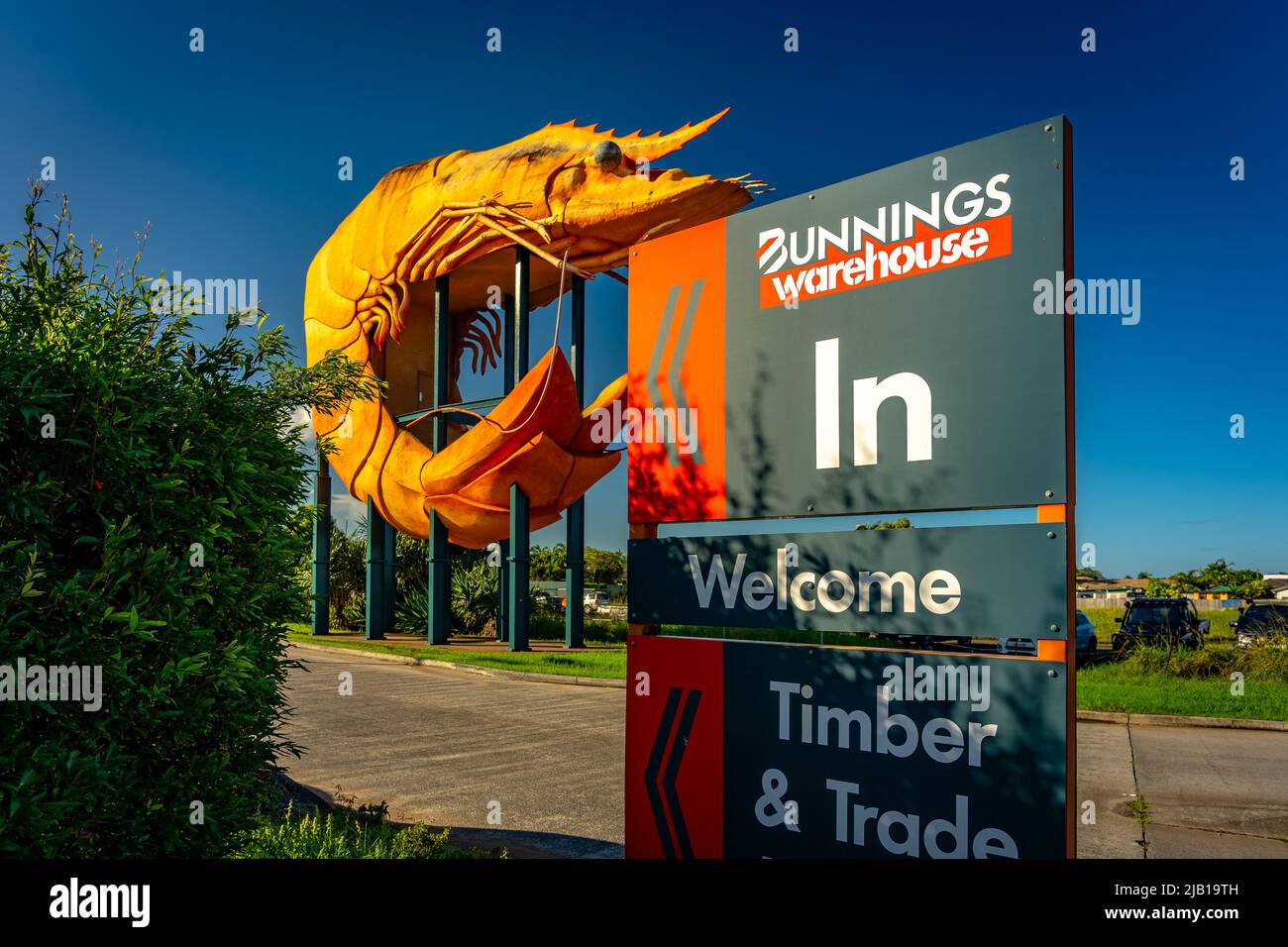 Bunnings warehouse sign hi-res stock photography and images - Alamy