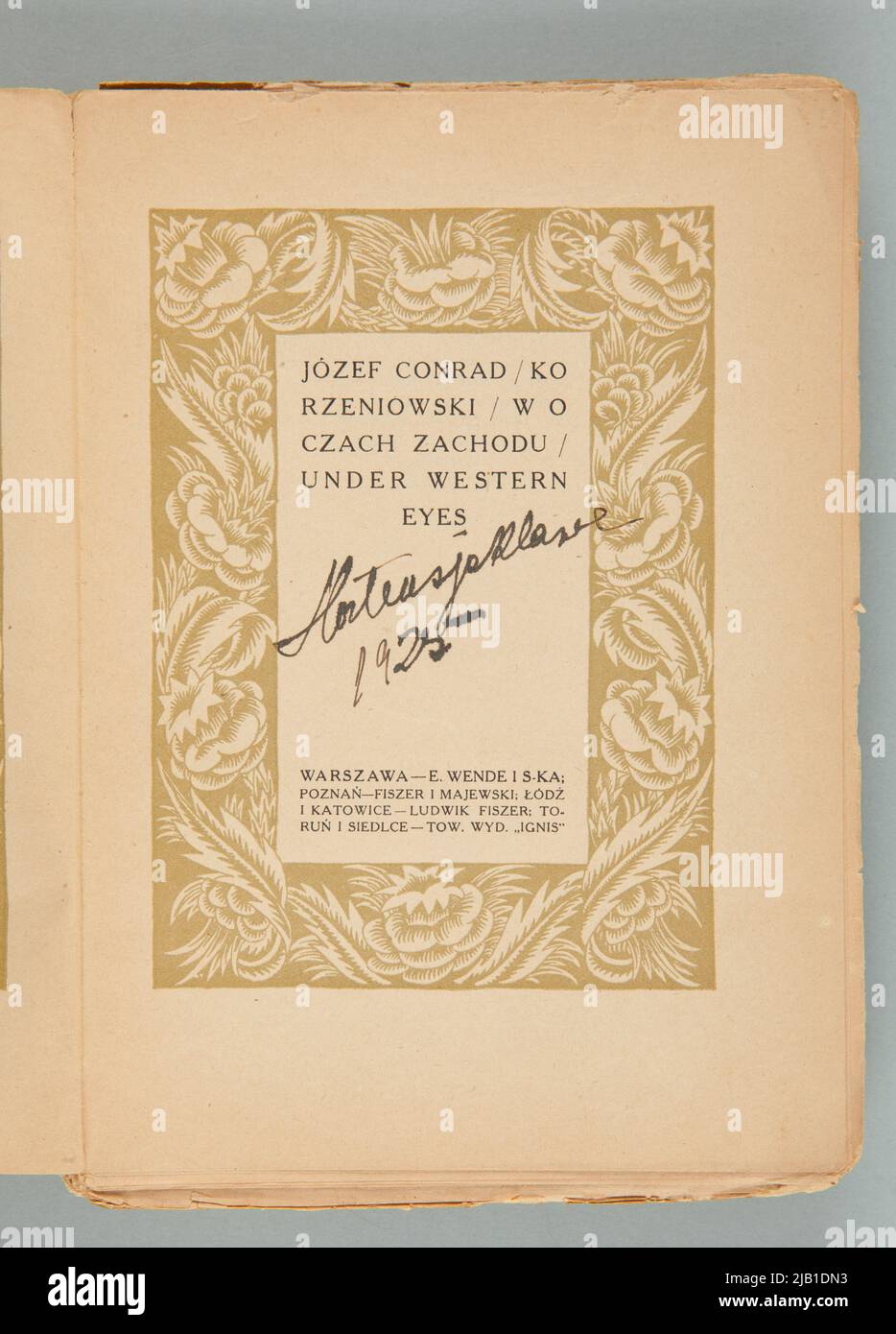 Book In the eyes of the West of selected magazines volume XII ...