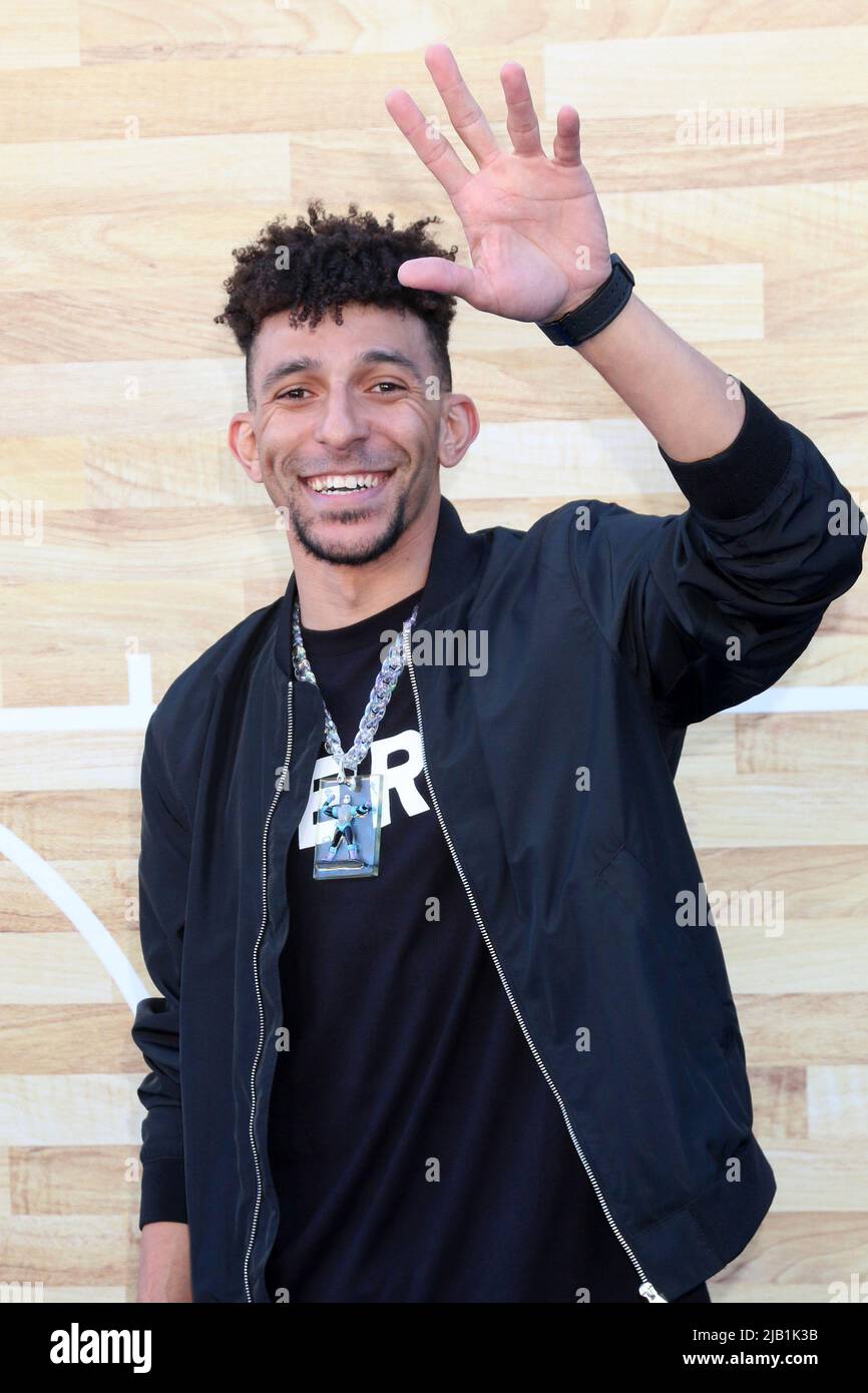 Khleo Thomas Girlfriend 2022