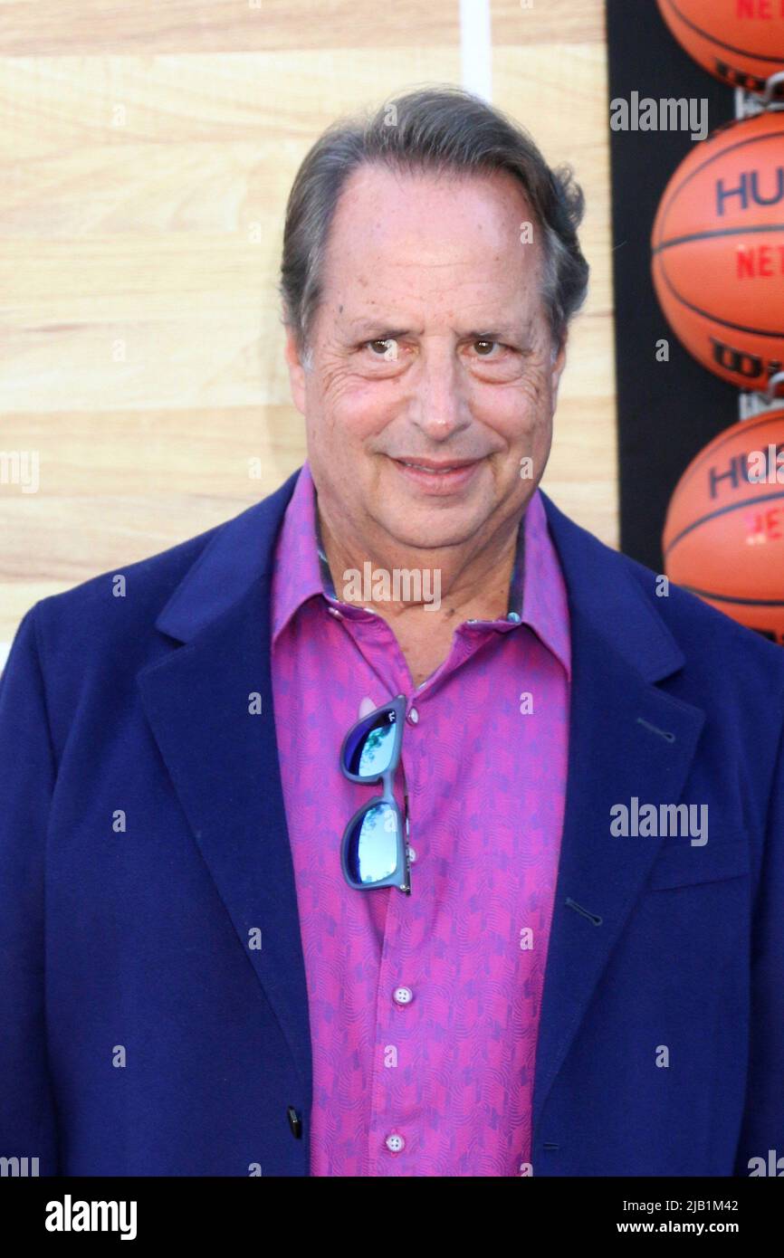 Jon Lovitz 2022
