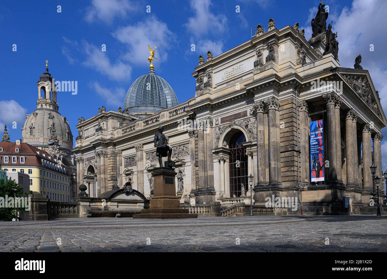 02 June 2022, Saxony, Dresden: Sunny view from the Brühl Terrace of the ...
