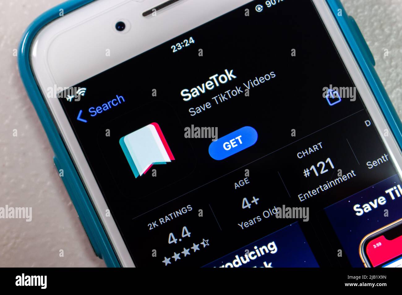 Downloader hi-res stock photography and images - Alamy