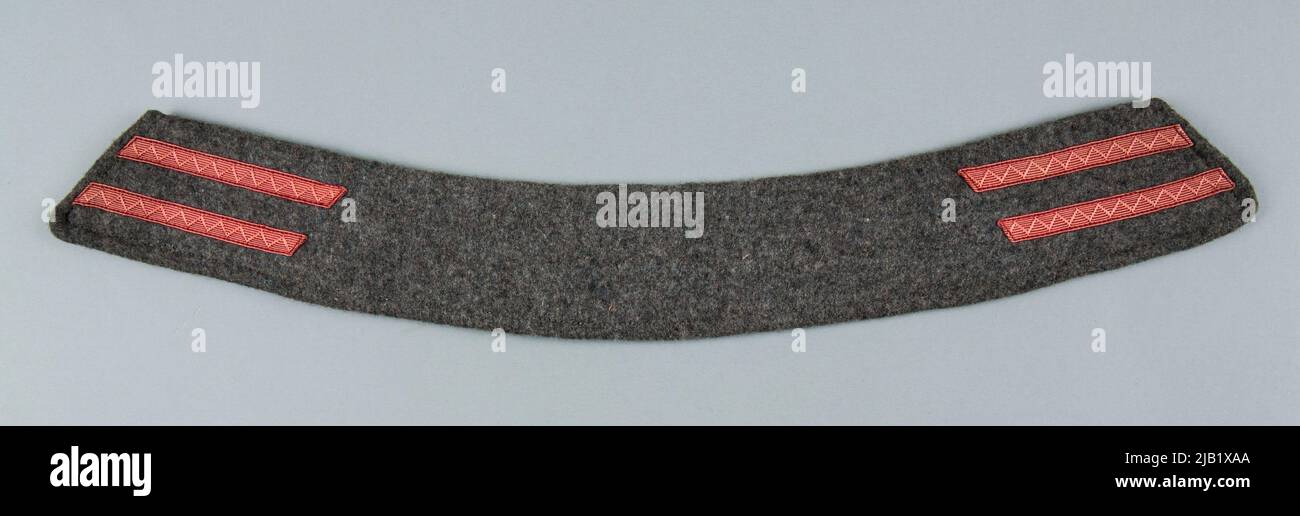 Military rank pattern for the collar for the 1st Brigade of the Polish ...