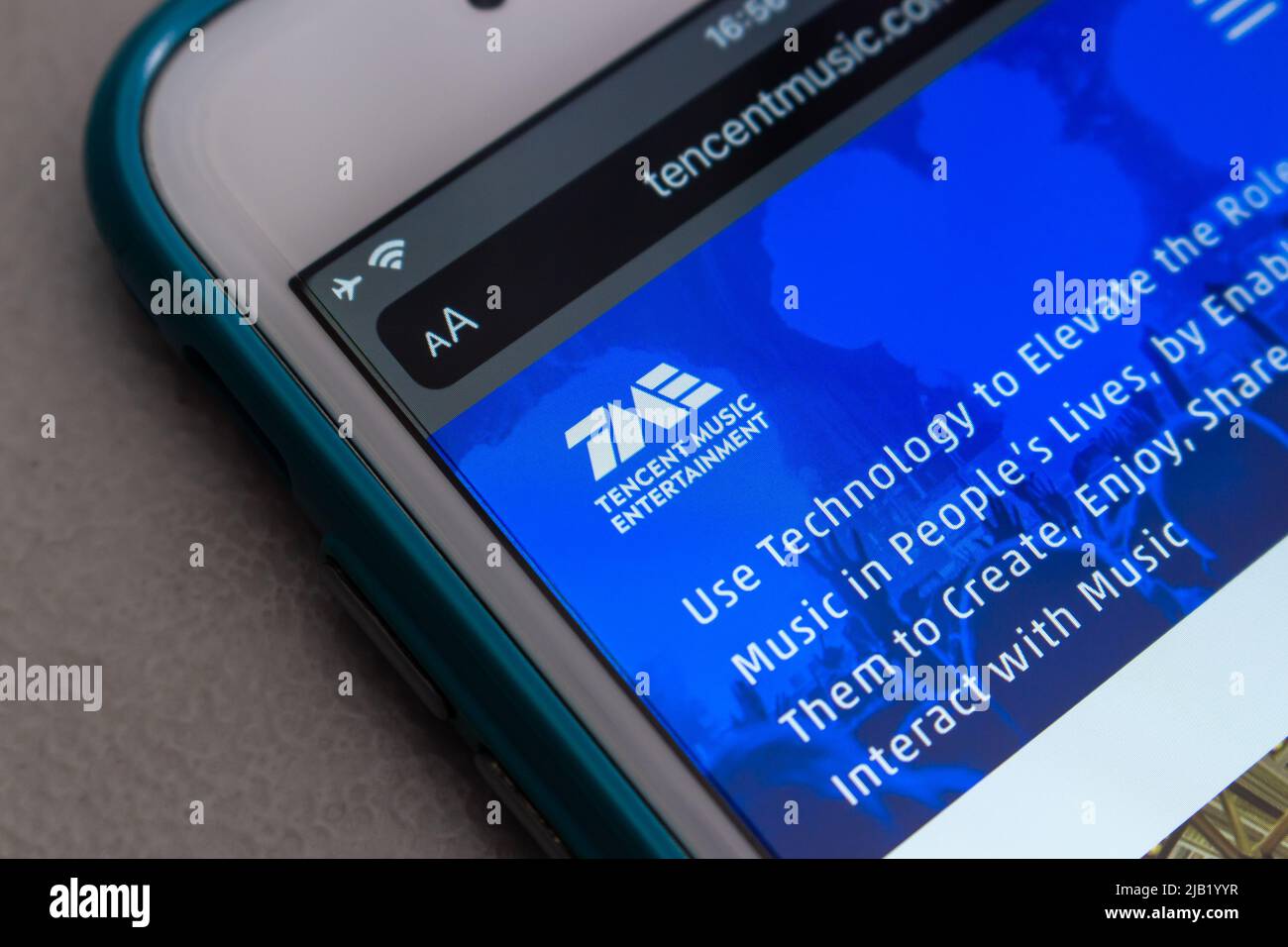 Tencent music entertainment group hi-res stock photography and images ... Tencent music entertainment group hi-res stock photography and images ...
