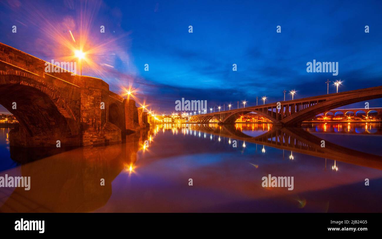 Berwick bridges hi-res stock photography and images - Alamy