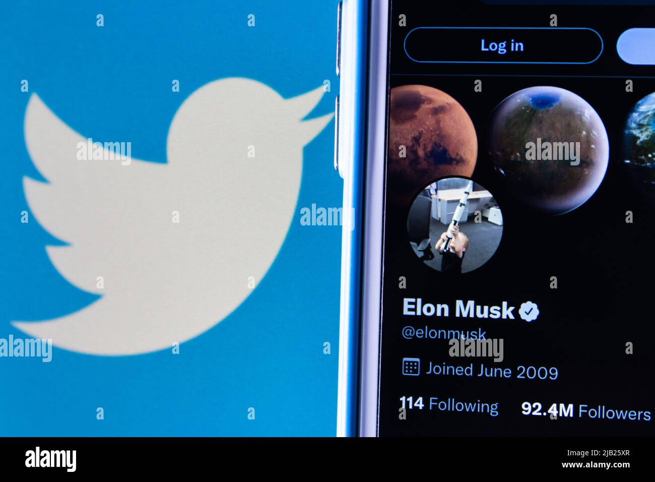 Elon musk 2022 tesla hi-res stock photography and images - Alamy