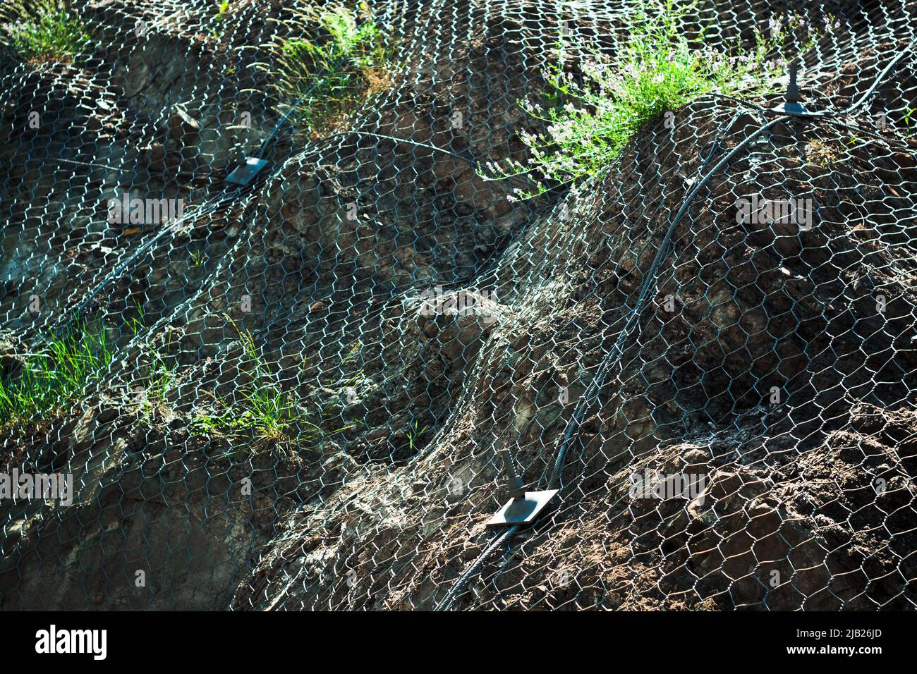 Rockfall protection netting hi-res stock photography and images - Alamy