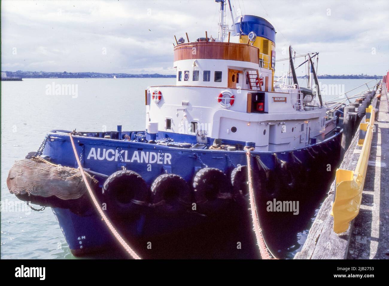 The Steel Screw Steamer tug Aucklander, photographed in Auckland ...