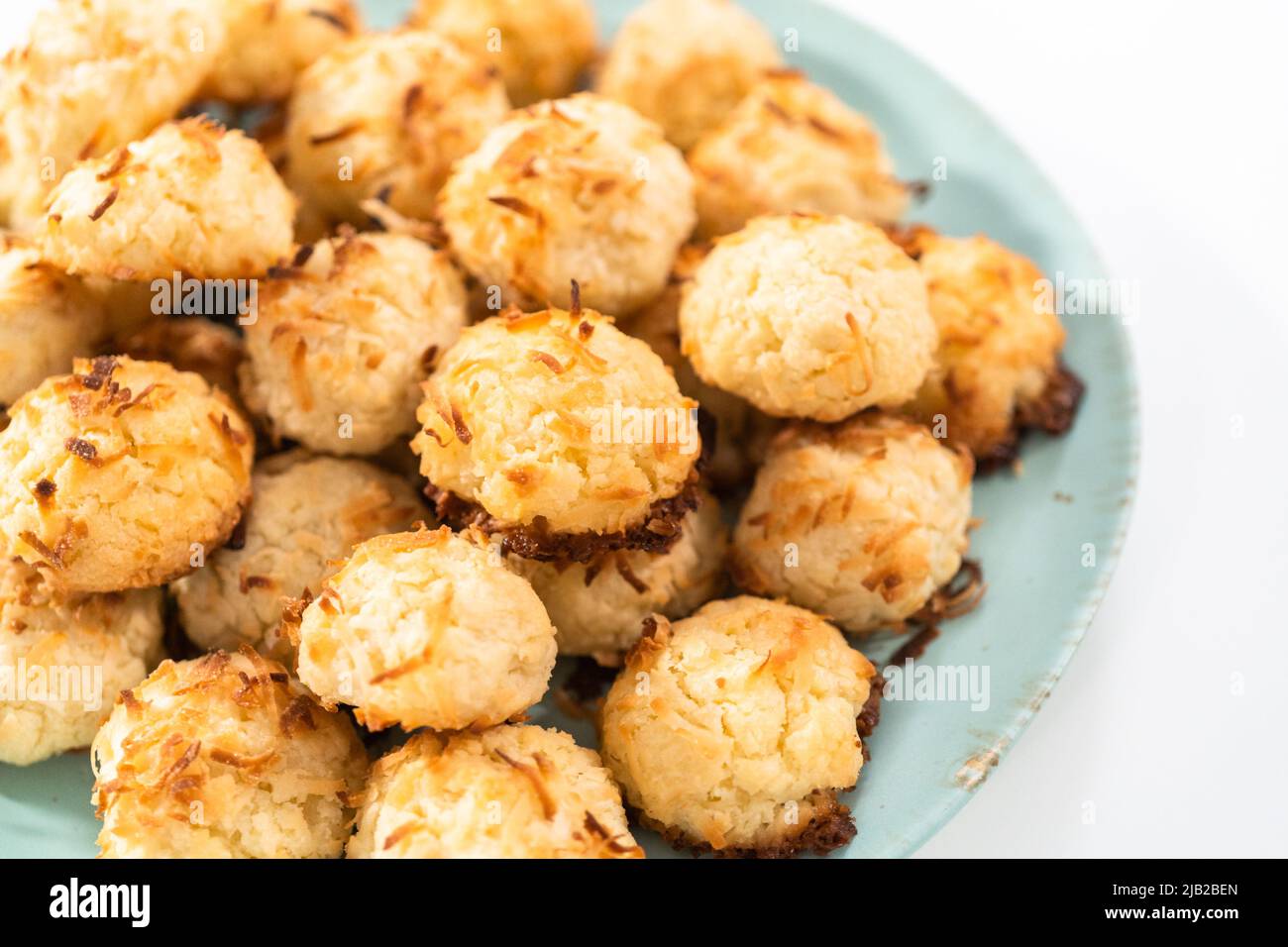 Homemade coconut cookies with coconut flakes Stock Photo - Alamy
