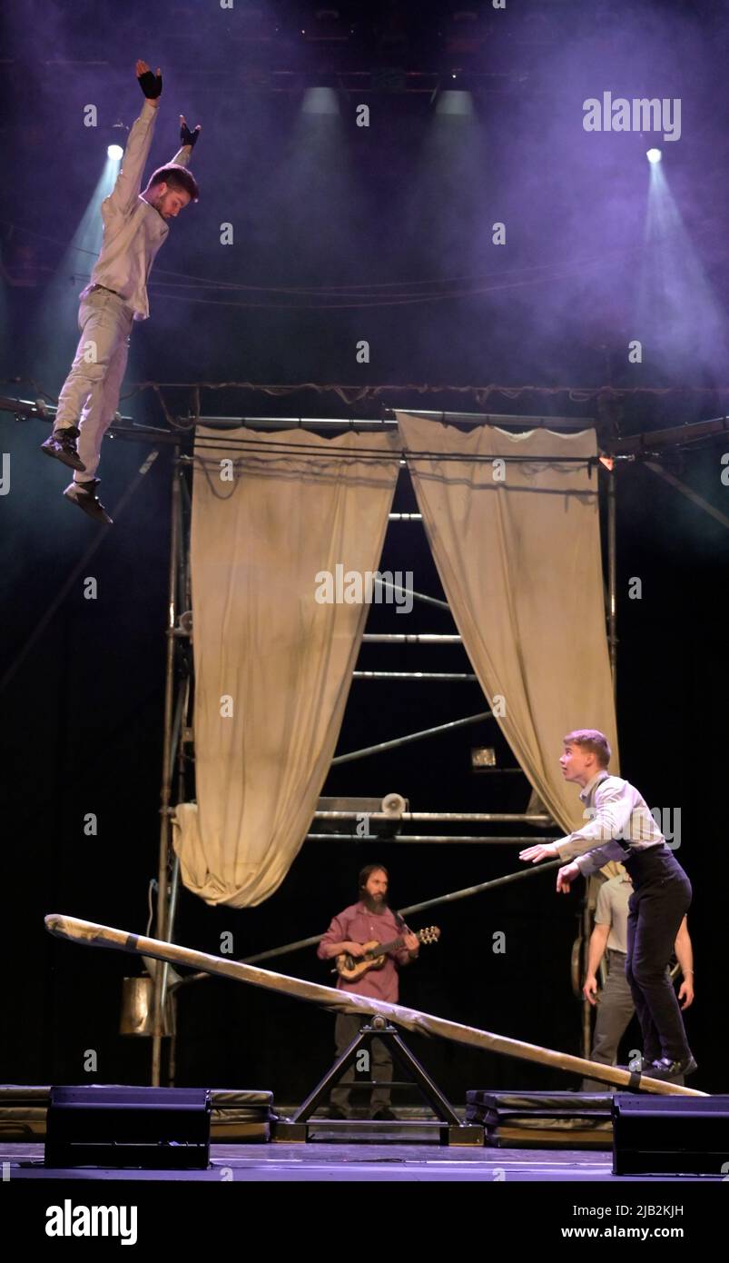 Machine de cirque hi-res stock photography and images - Alamy