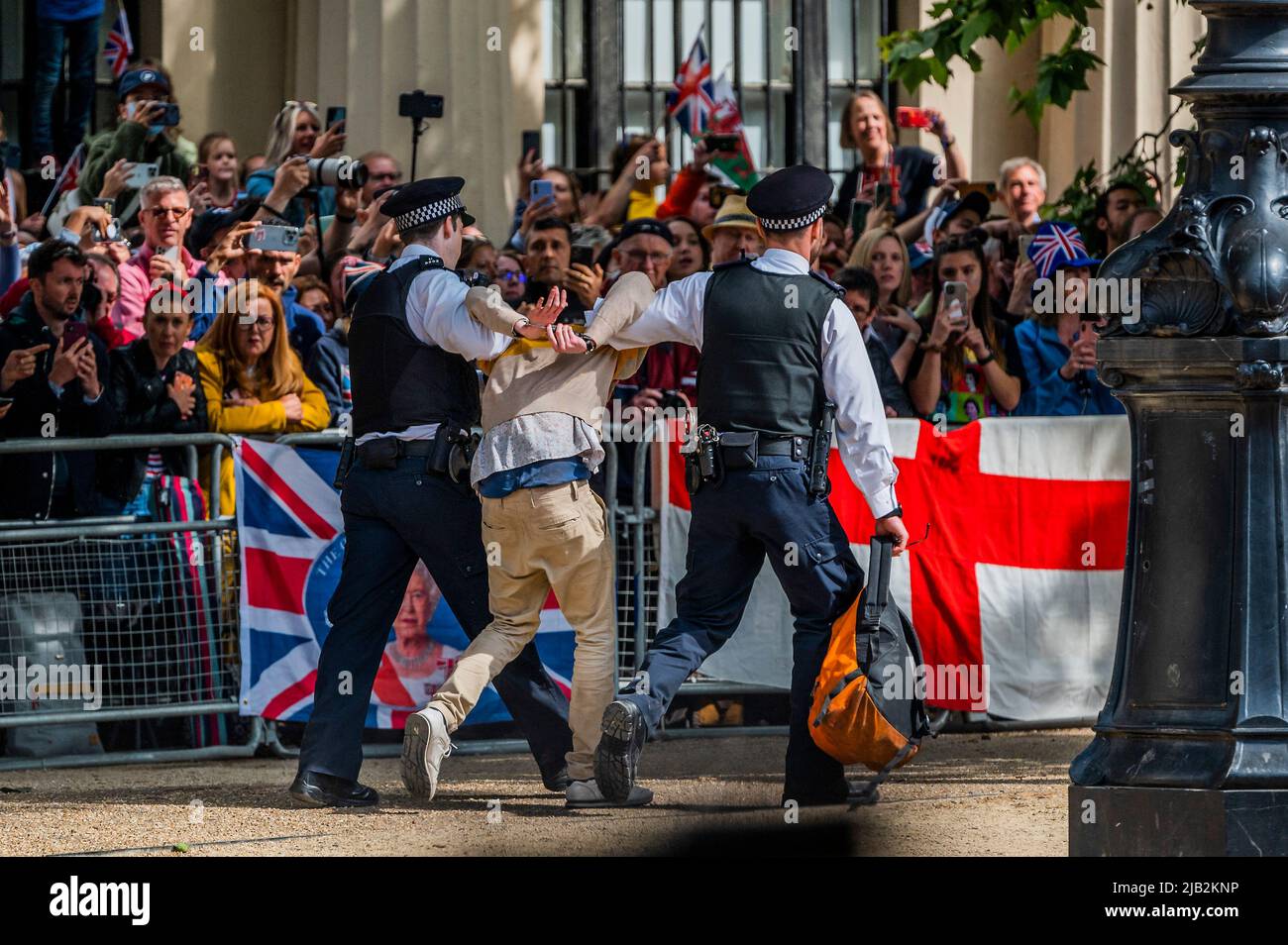London, UK. 2nd June, 2022. Some protest4esters who tried to block the ...
