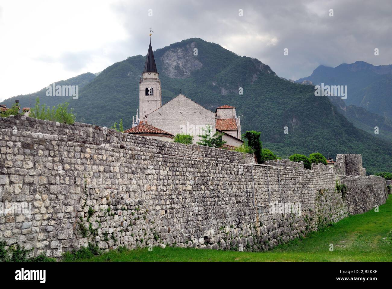 Venzone, Friuli Venezia Giulia, italy. the medieval walls and cathedral ...