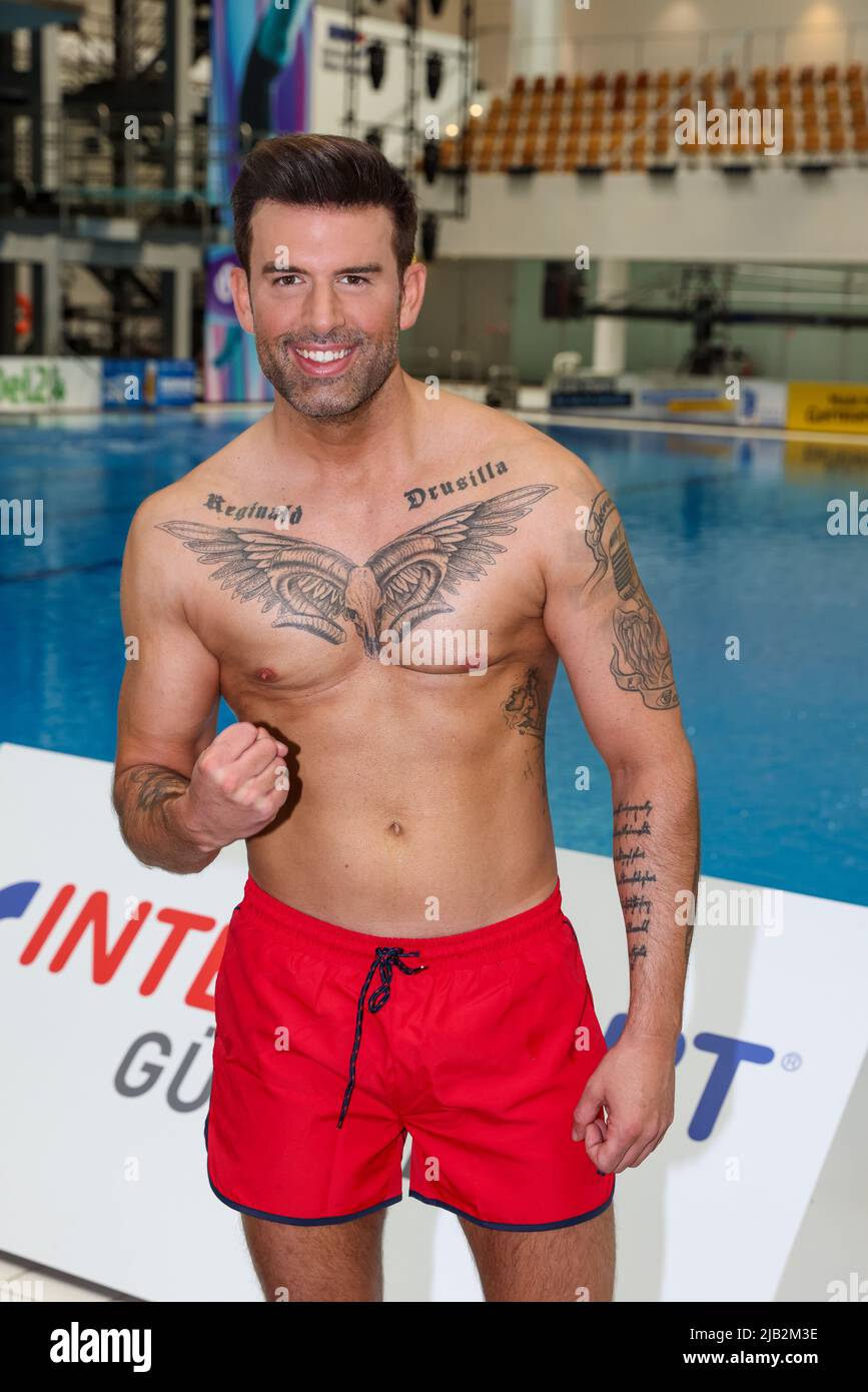 Berlin, Germany. 02nd June, 2022. Jay Khan comes to the photo session ...