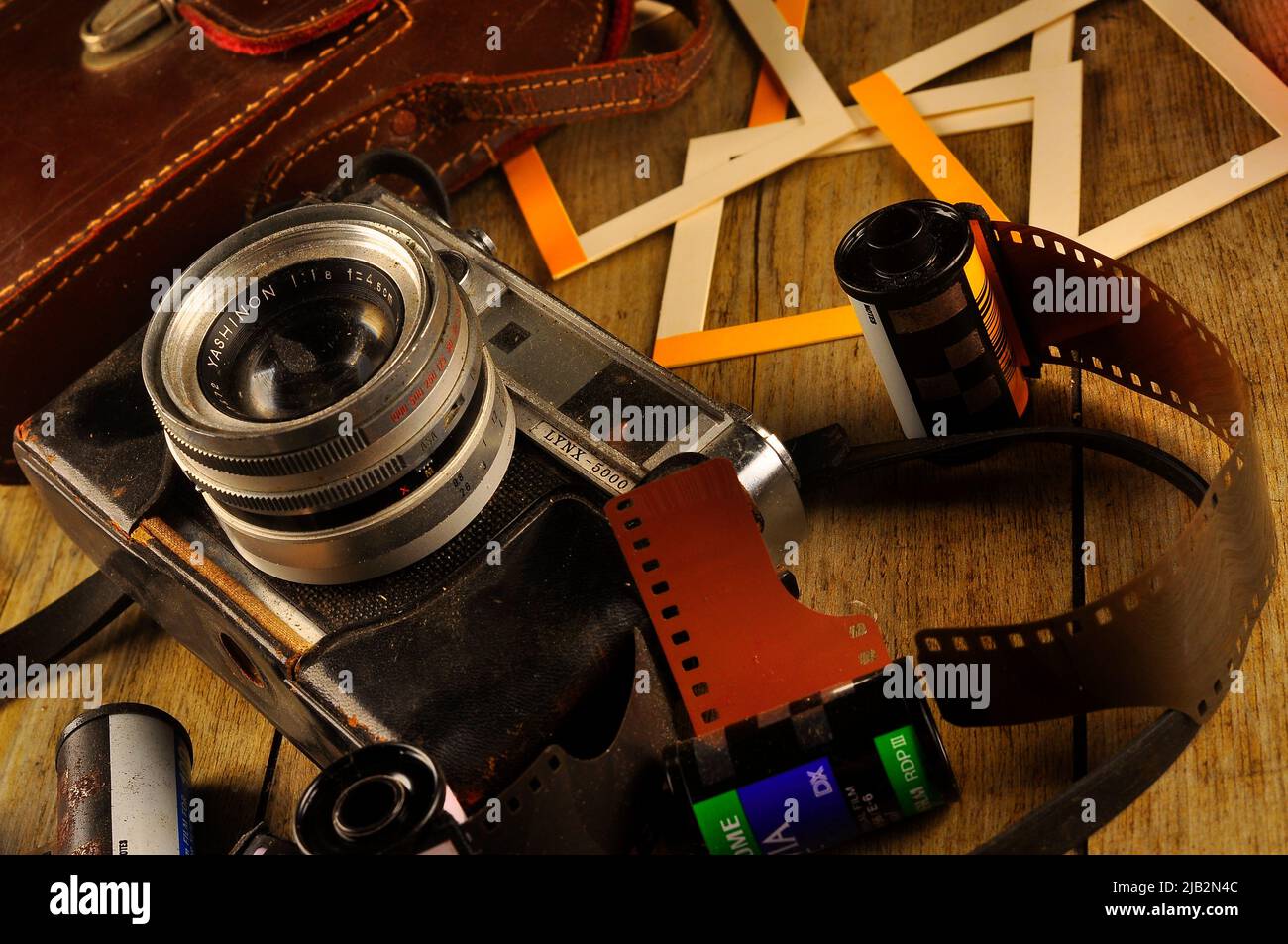 Uses digital technology hi-res stock photography and images - Alamy