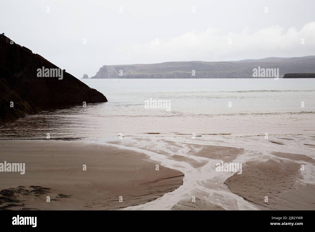 View of Whiten Head from Traigh Allt Chailgeag beach, near Sangobeg ...