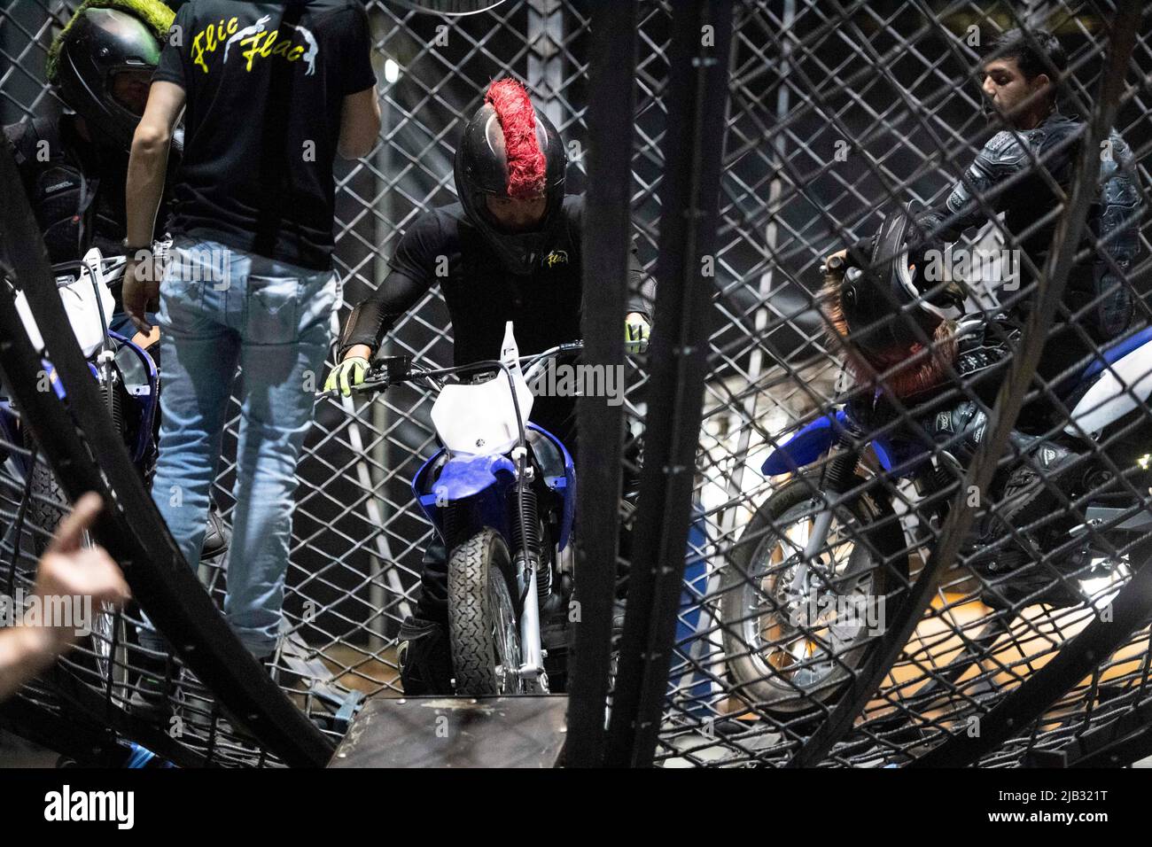 Motorcycle stunt cage hi-res stock photography and images - Alamy
