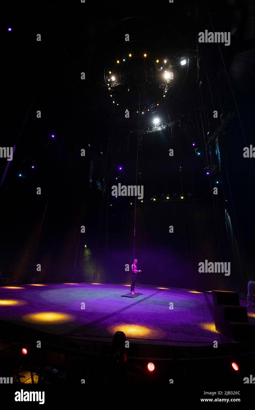 An artist is rehearsing his performance, rehearsal, training, setup ...