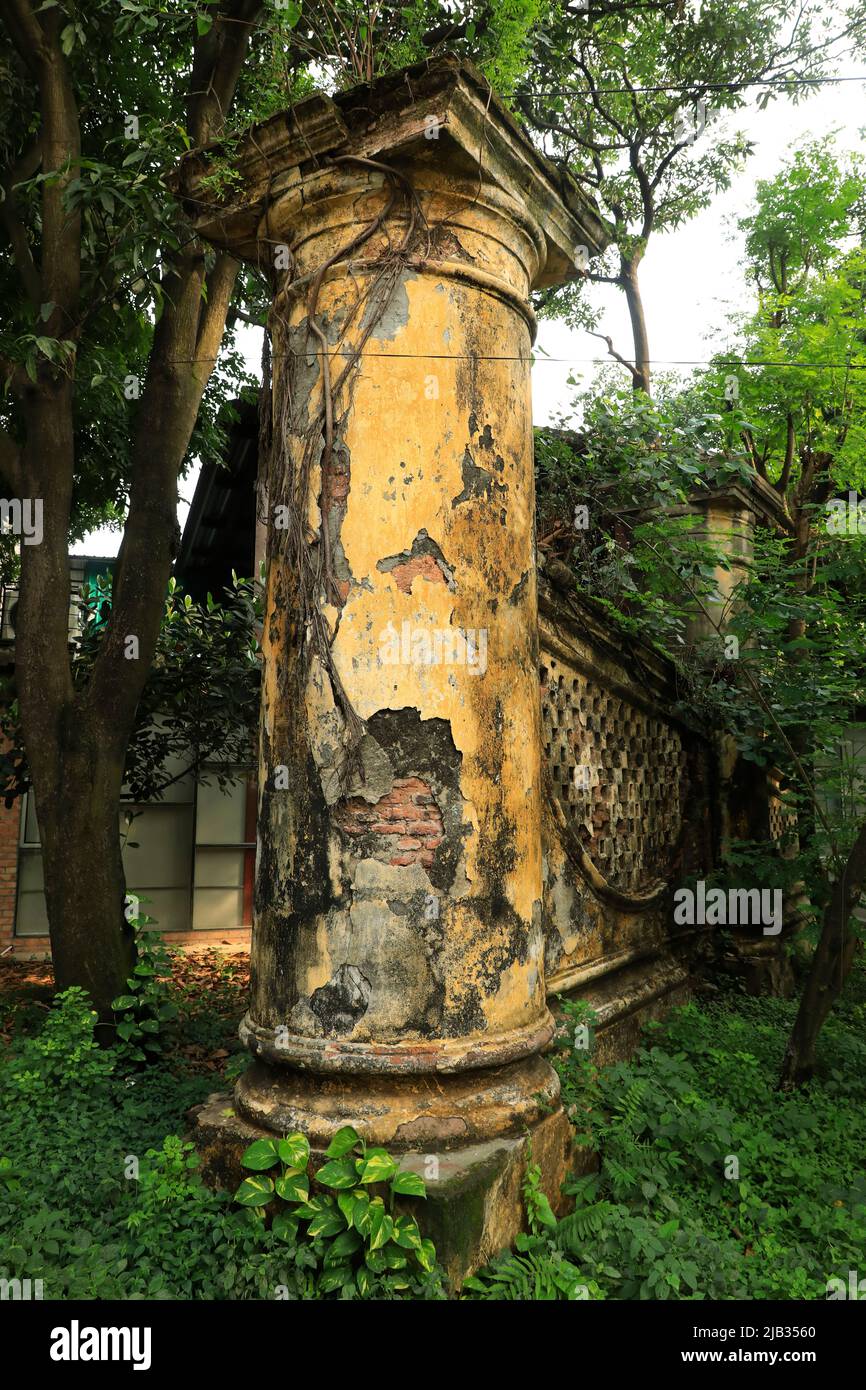 Dhaka Gate at Dhaka University area also known as Mir Jumla's Gate or ...